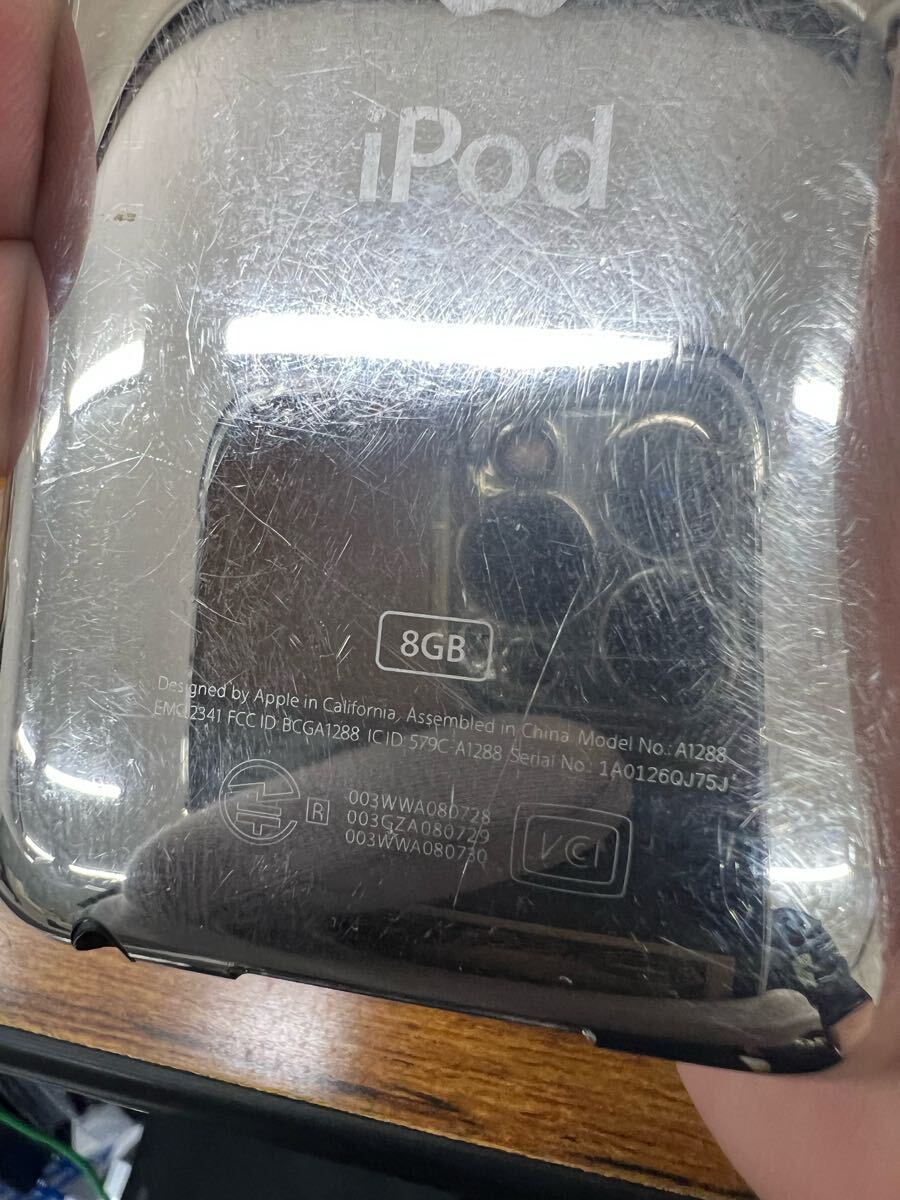 Yahoo!オークション - Apple iPod touch A1288 8GB 動作品(169)