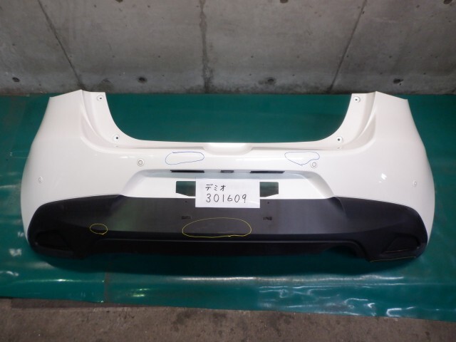 Yahoo!オークション - デミオ DBA-DJ3FS RバンパーASSY 25D