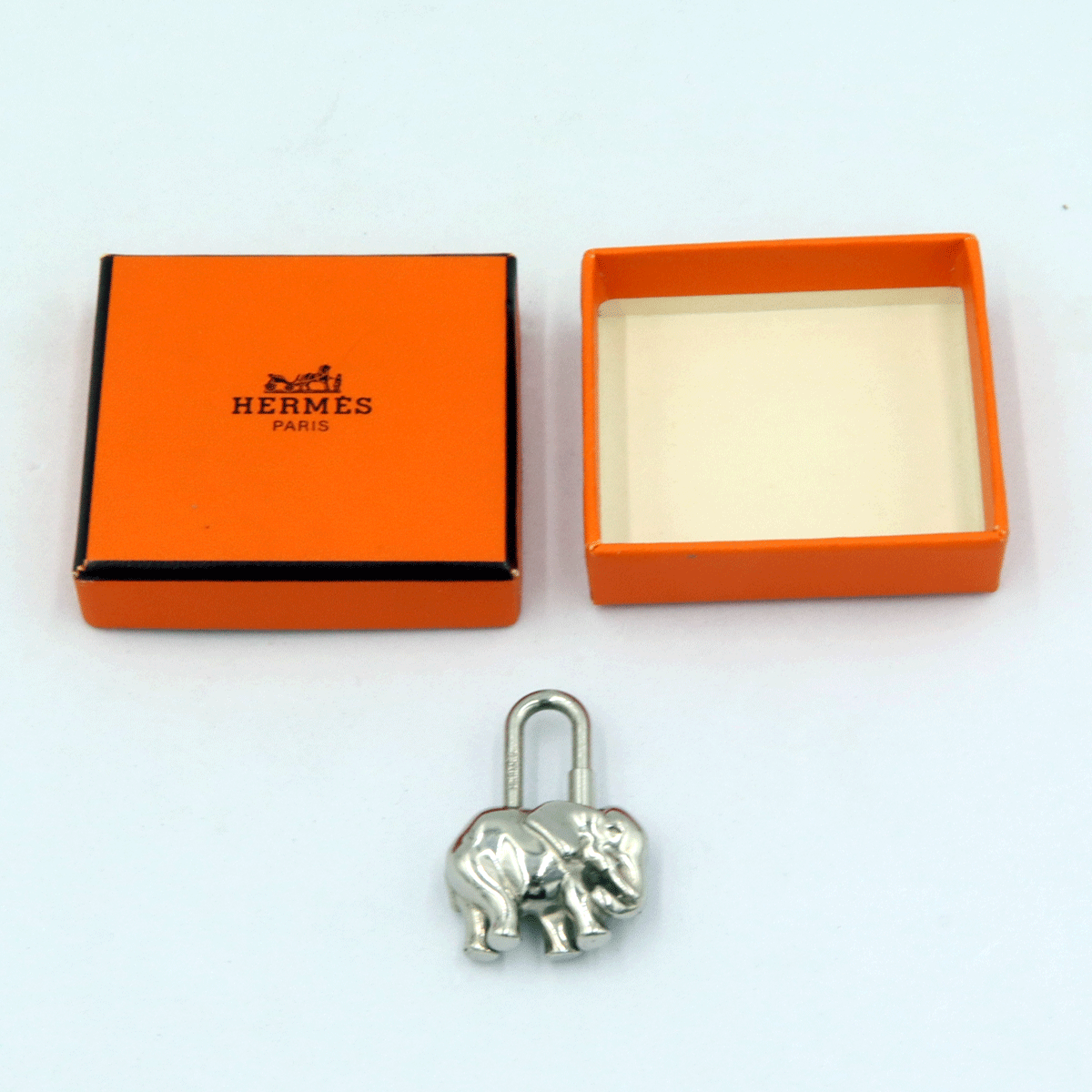 Yahoo!オークション - Herms（エルメス）エレファント カデナ シルバー...