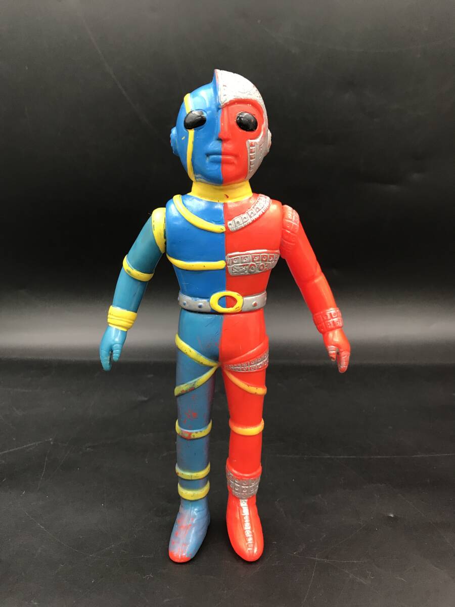 Yahoo!オークション - 0520-05 タカトク 人造人間キカイダー ソフビ フ...
