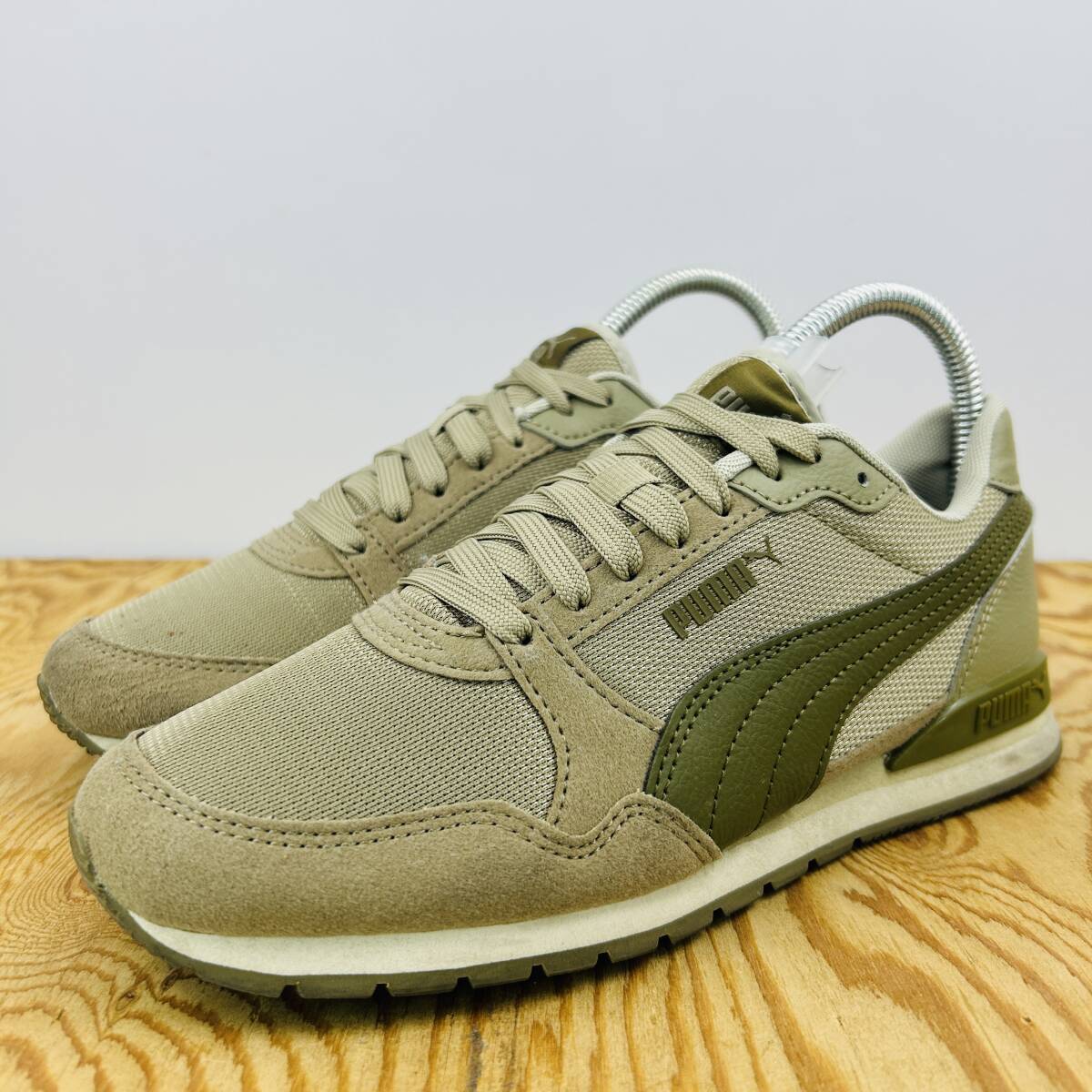 Yahoo!オークション - PUMA プーマ ランナーV3 メッシュ ベージュ 23.5...