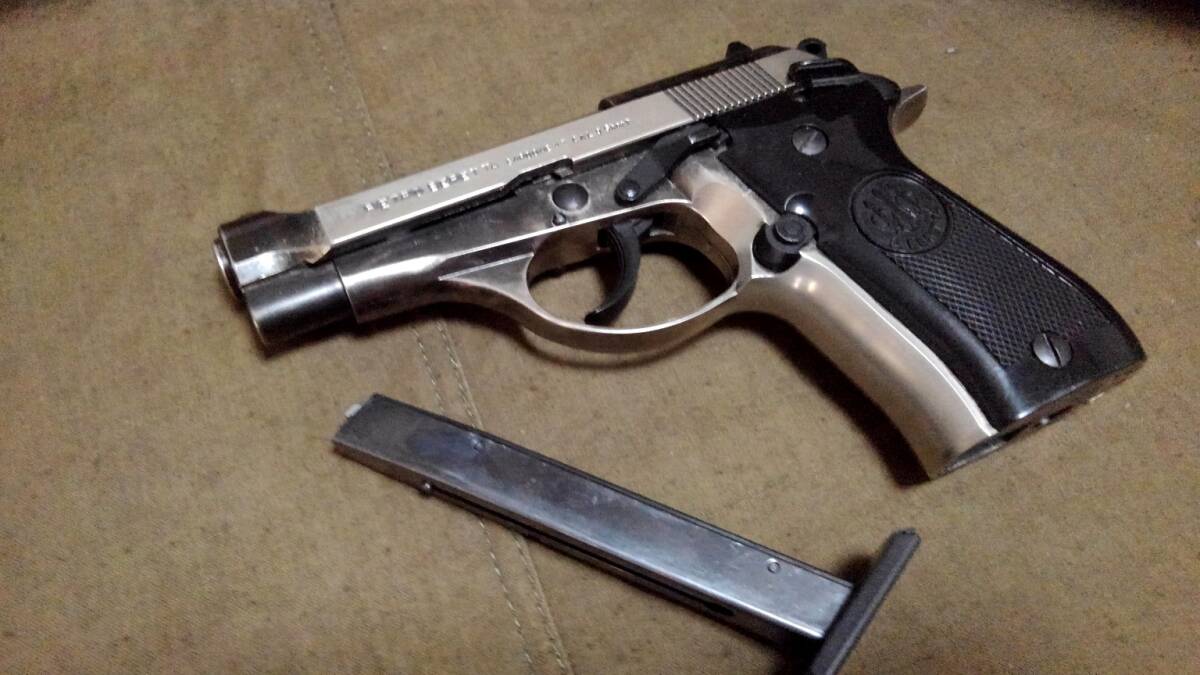 Yahoo!オークション - マルシン ベレッタ M84 シルバー 中古 ジャンク ...