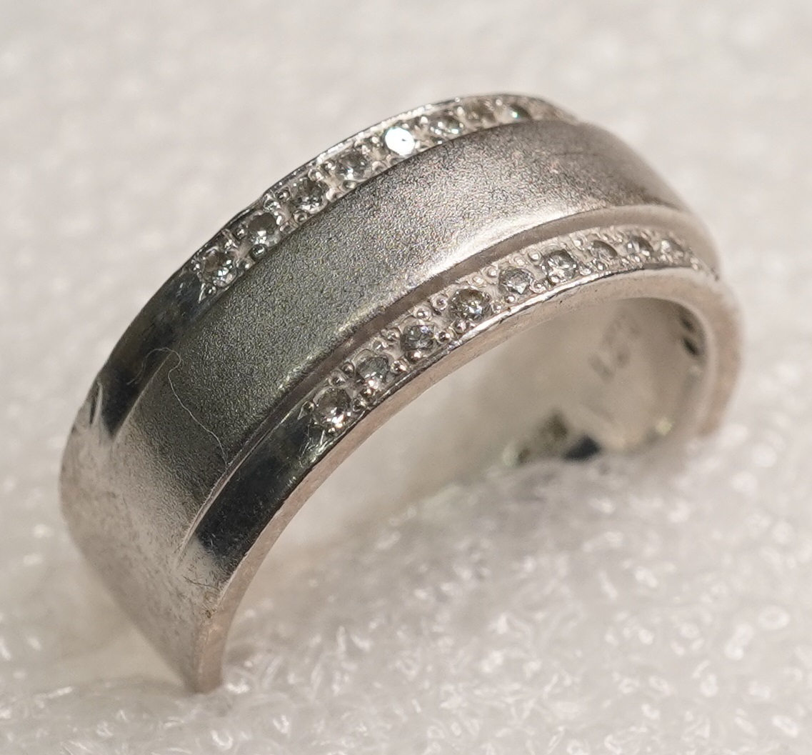 Yahoo!オークション - ダイヤ 0.21ct 12号 k18WG 大網てんとう虫 E637-...