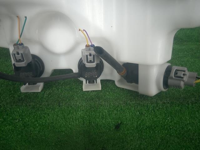 Yahoo!オークション - インプレッサ DBA-GK7 ウォッシャータンク G4 2....