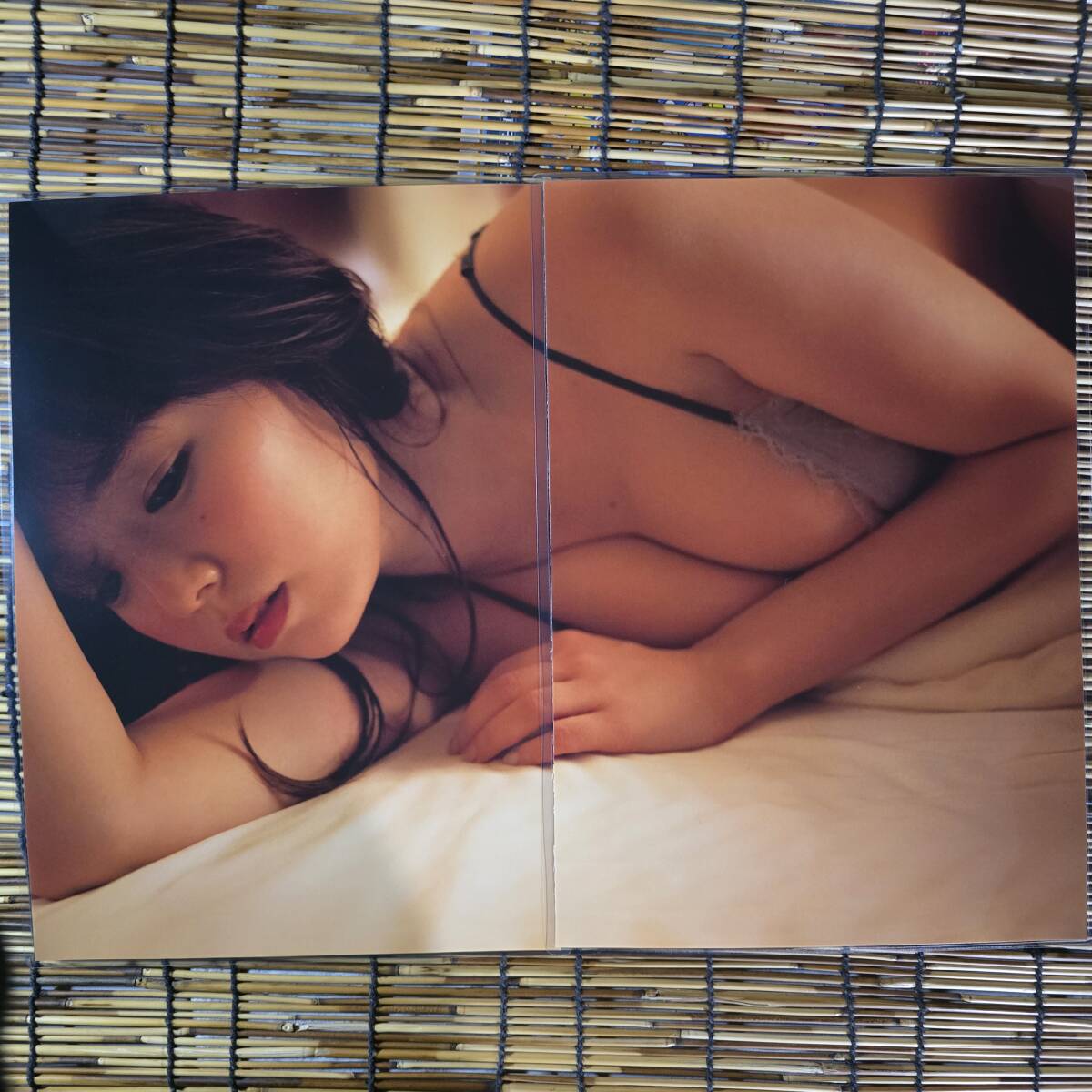 Yahoo!オークション - 【高品質厚手150μラミネート加工】篠崎愛 水...