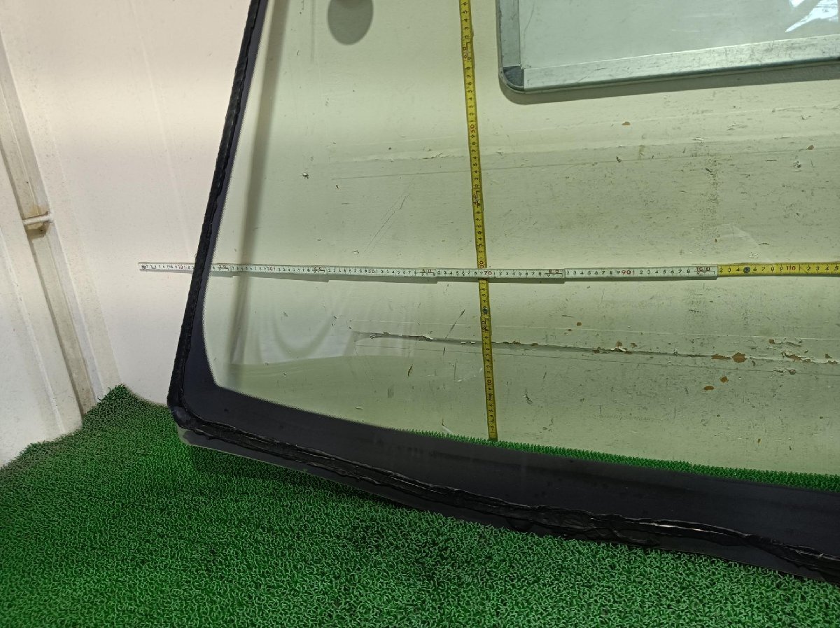 Yahoo!オークション - 日産 フロントガラス セドリック E-PY33 PY33 HY...