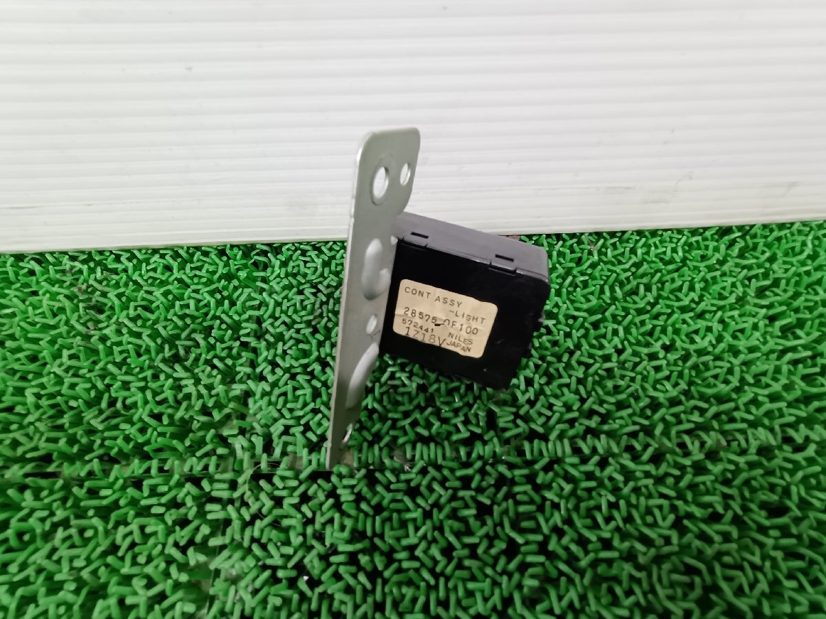 Yahoo!オークション - 全国送料無料 100507003 R 【H4 シーマ FGY32