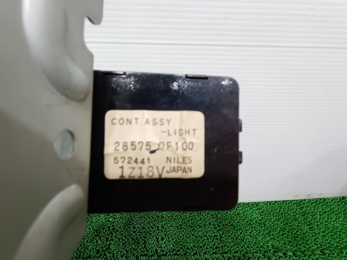 Yahoo!オークション - 全国送料無料 100507003 R 【H4 シーマ FGY32