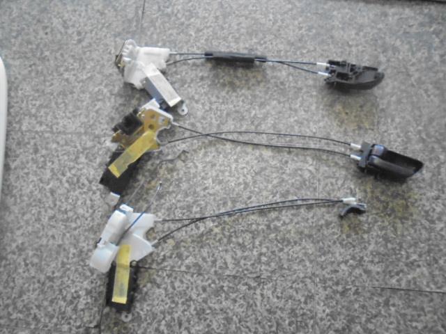 Yahoo!オークション - フォレスター TA-SG5 ドアロック アクチュエータ...