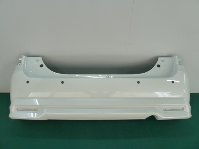 Yahoo!オークション - ソリオ 5AA-MA37S リアバンパー 71811-83S10-ZVR...