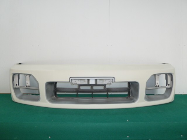 Yahoo!オークション - スカイライン E-ECR33 フロントバンパー 370781