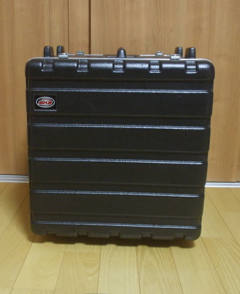 Yahoo!オークション - SKB 10U ラックケース 樹脂ケース 音響ケース ハ...