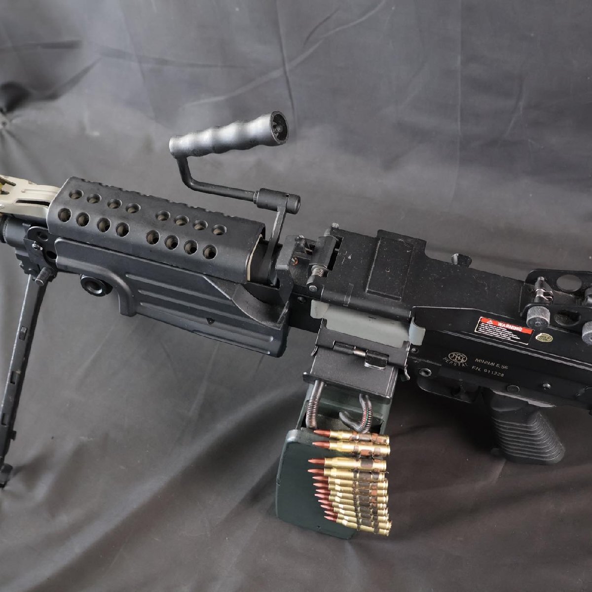 Yahoo!オークション - A&K M249 ミニミ MINIMI 電動ガン フルメタル #1...