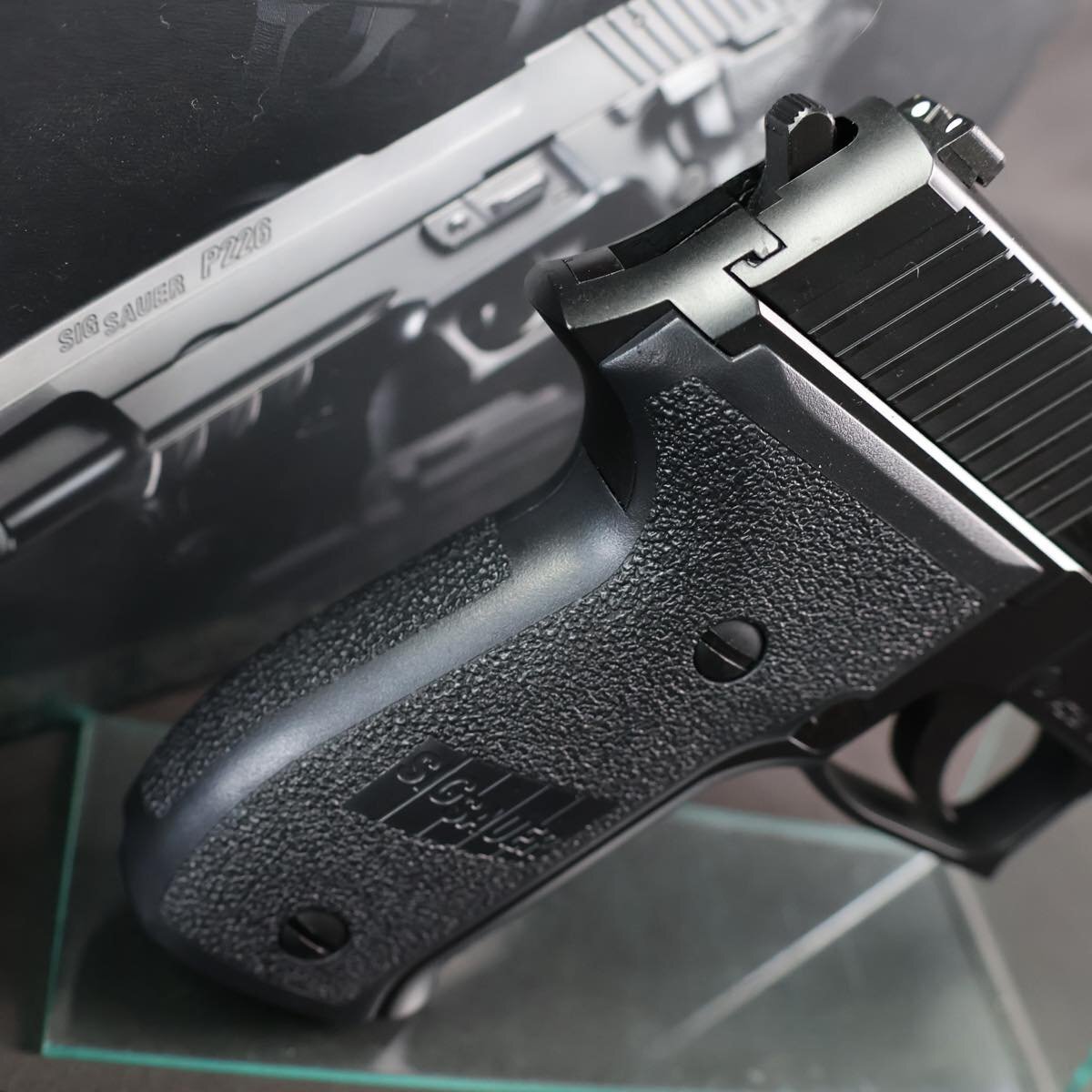 Yahoo!オークション - 東京マルイ SIG SAUER P226 RAIL ガスガン #S-19...
