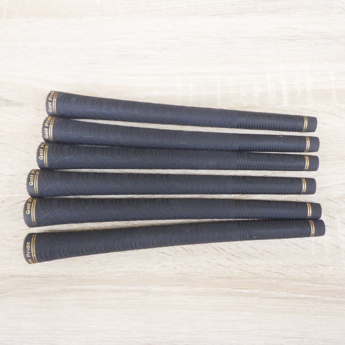 Yahoo!オークション - 本間 ホンマ 軽量 41g グリップ 6本セット 新品 ...
