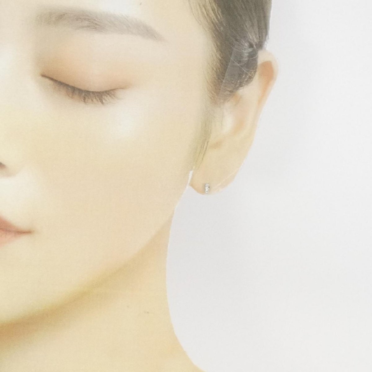 Yahoo!オークション - 【新品】PT ダイヤモンド ピアス 0.06CT