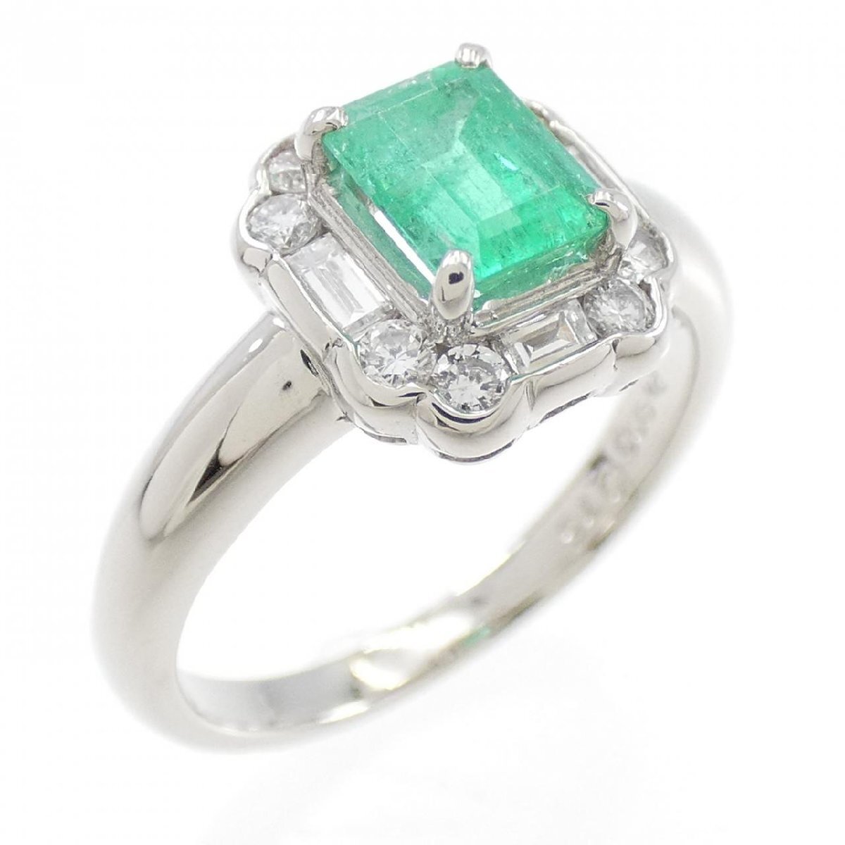 Yahoo!オークション - PT900 エメラルド リング 0.75CT