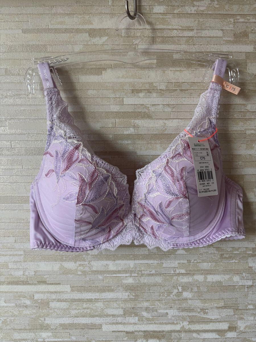 Yahoo!オークション - C75」トリンプ 夢みるブラ(R)シャインオブクリス...