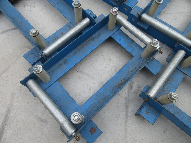 Yahoo!オークション - 9245 1円スタート 電設工具 ラック用コロ 金車...