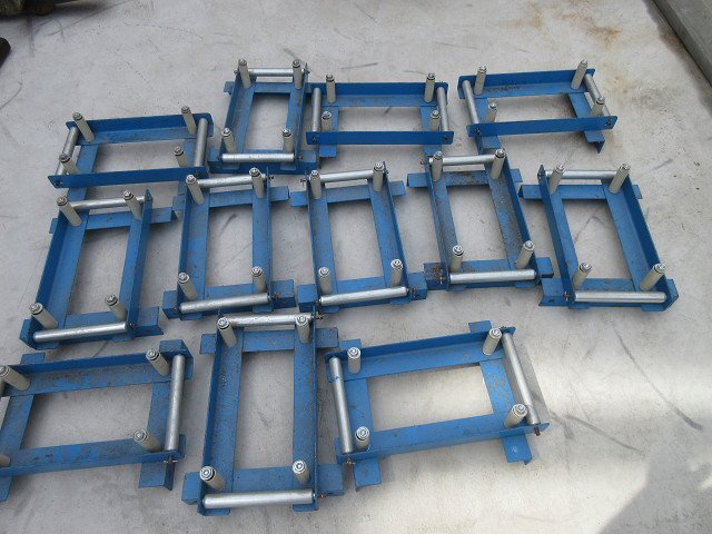 Yahoo!オークション - 9245 1円スタート 電設工具 ラック用コロ 金車...