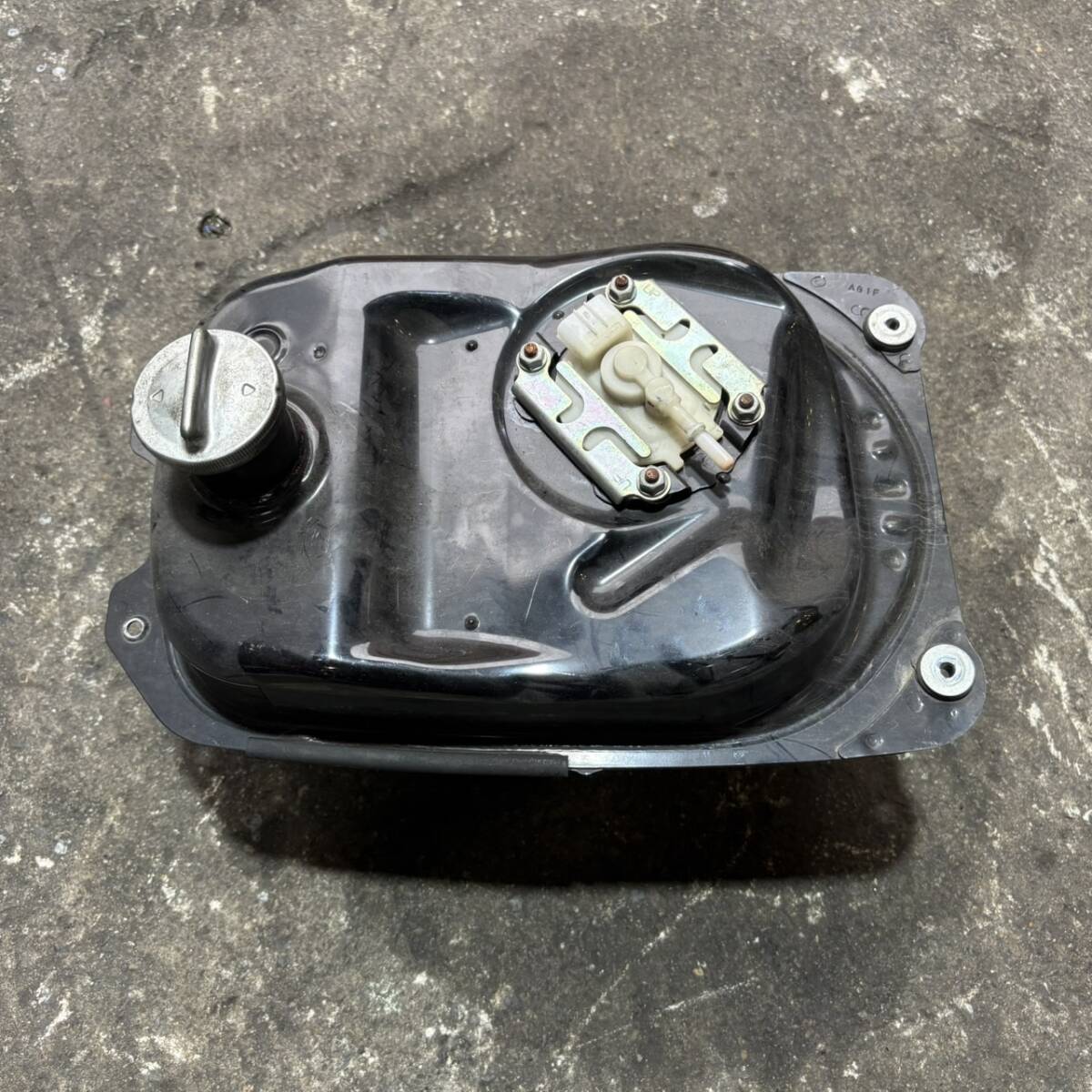 Yahoo!オークション - A-0056 ホンダ PCX JF56 純正 燃料タンク 燃料ポ...