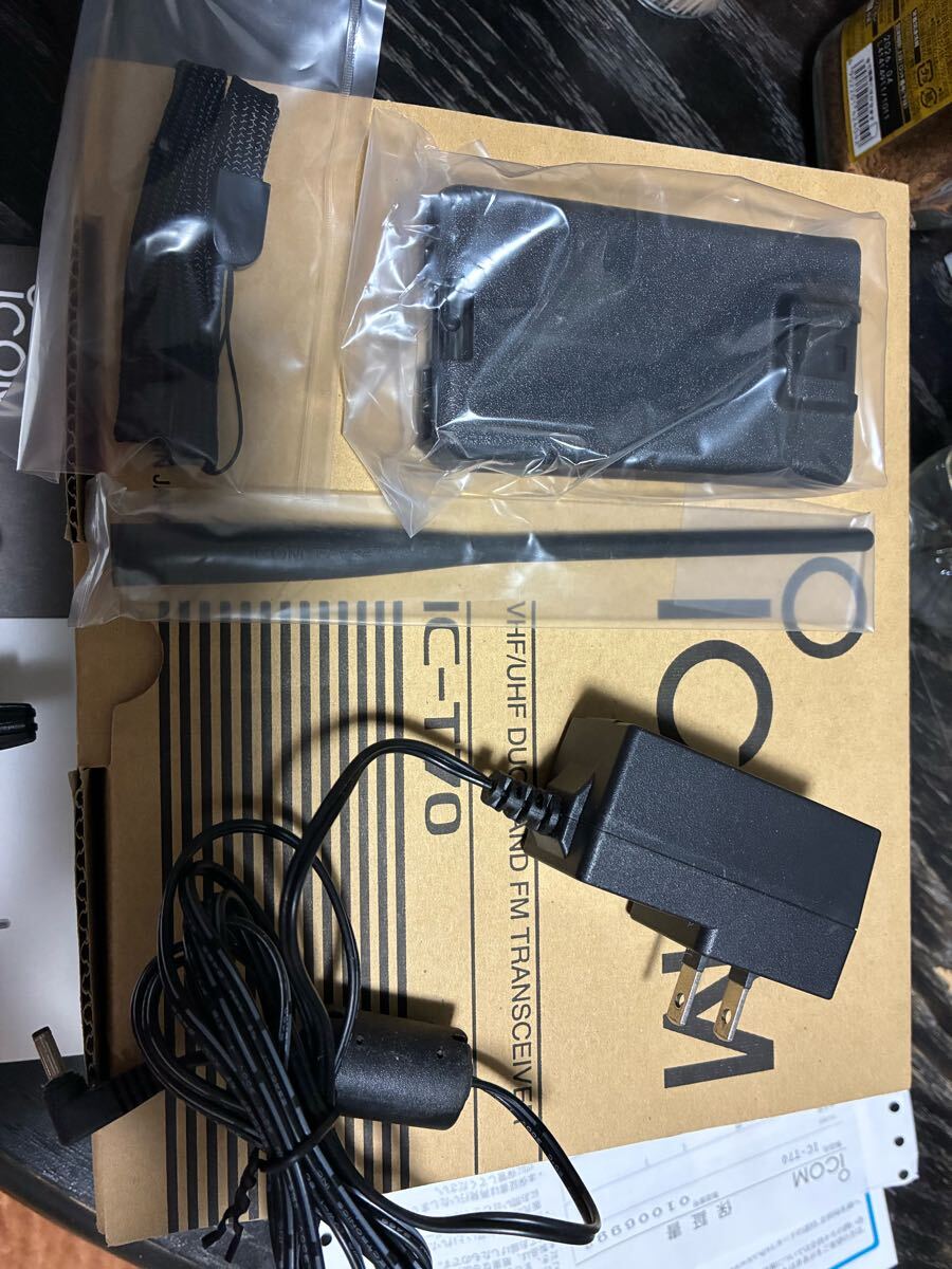 Yahoo!オークション - ICOM トランシーバー IC-T70