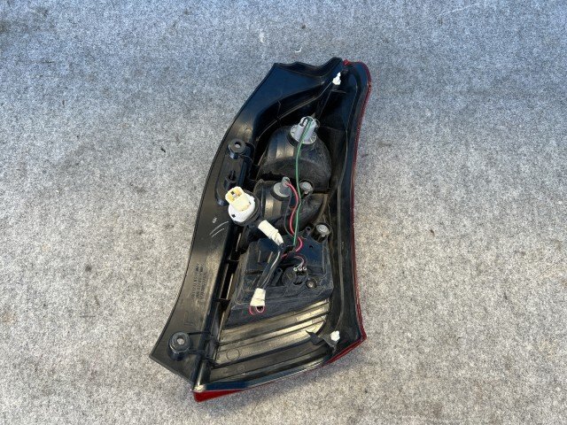 Yahoo!オークション - 点灯OK アルト DBA-HA35S 左/助手席 LED テール...