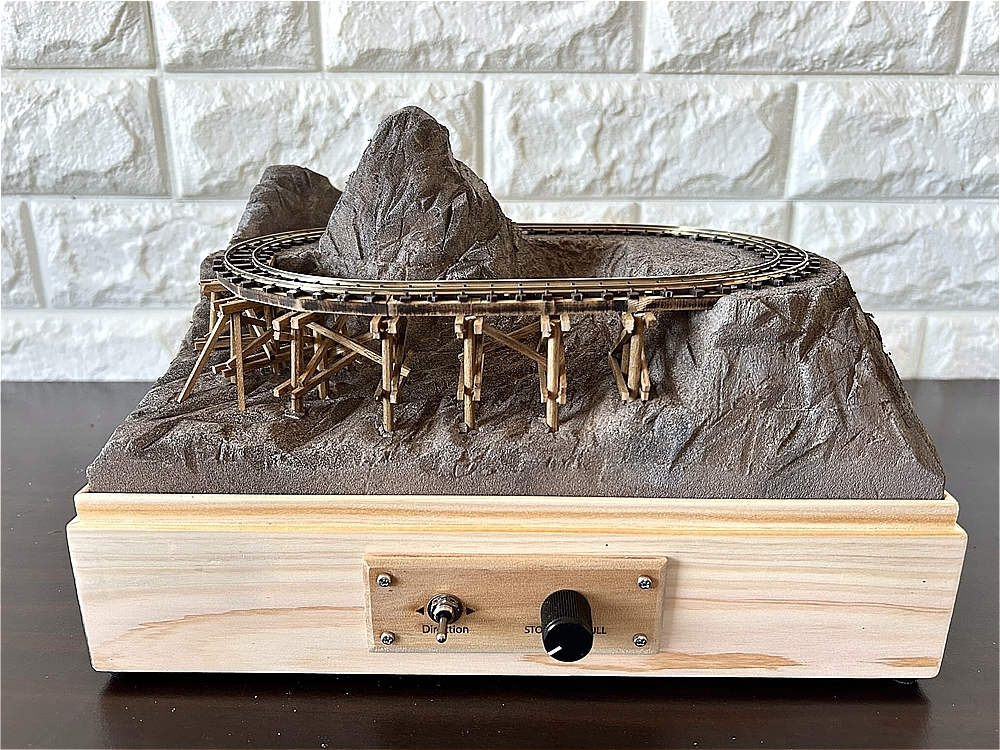 【樂淘letao】日本代購代標第一品牌－【送料無料】作業机にも置ける！HOナロー(1/80〜87・9mm) 卓上ジオラマレイアウトベース PWMパワーパック付きですぐに遊べます！