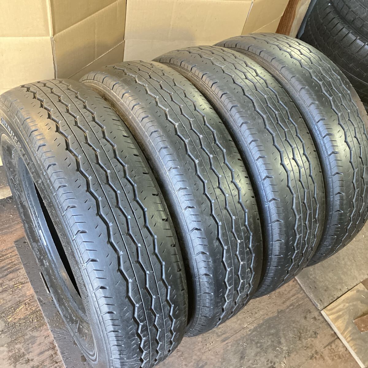 Yahoo!オークション - 195/80R15LT 4本／BS RD-613 6分上〜7分上 送料...