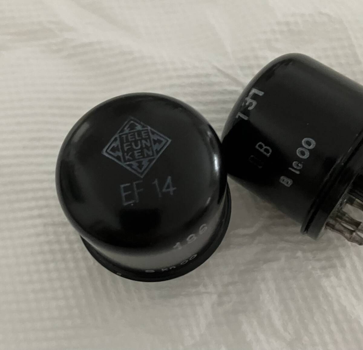 Yahoo!オークション - 希少 TELEFUNKEN EF14 メタル真空管 2個