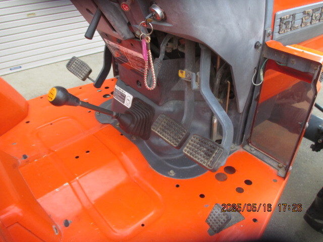 Yahoo!オークション - クボタトラクターGL261 1272アワー 修理前提 離...