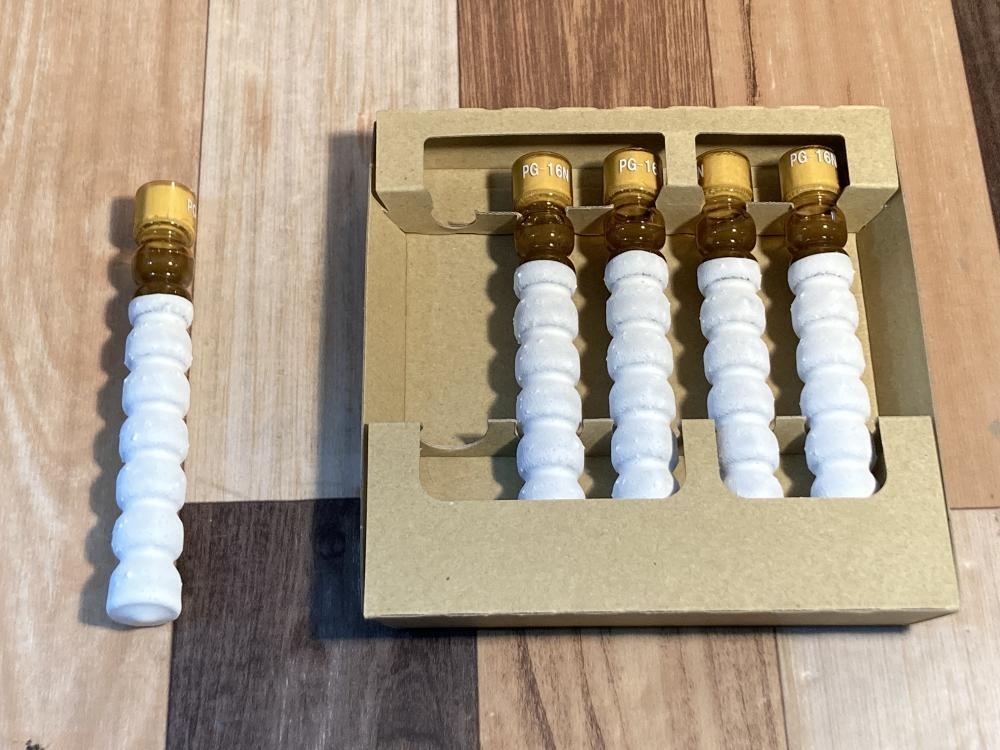 Yahoo!オークション - 007 未使用品・即決価格 DECOLUXE ケミカルアン...