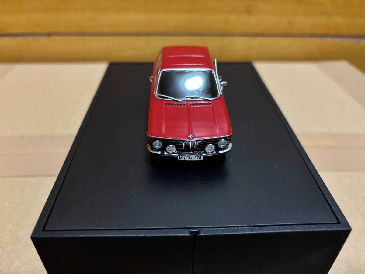 Yahoo!オークション - 1／43 BMW謹製 2002 tii ツーリン...