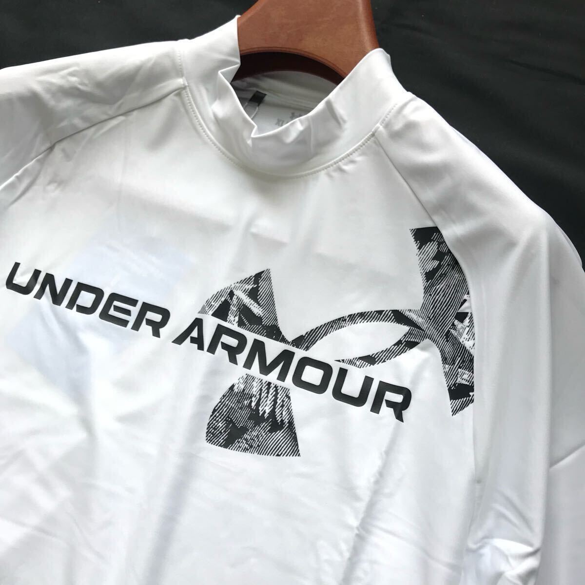Yahoo!オークション - B645新品【メンズM】白 アンダーアーマー ゴル...