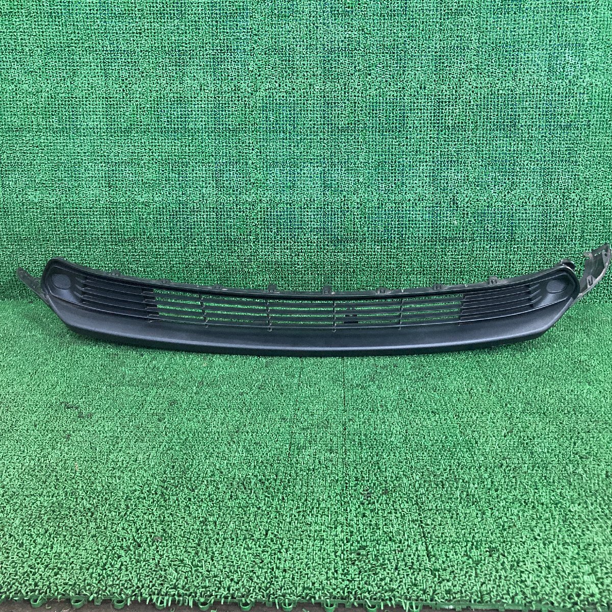 Yahoo!オークション - ヤリスクロス MXPJ10 Z フロント ロアグリル 黒...