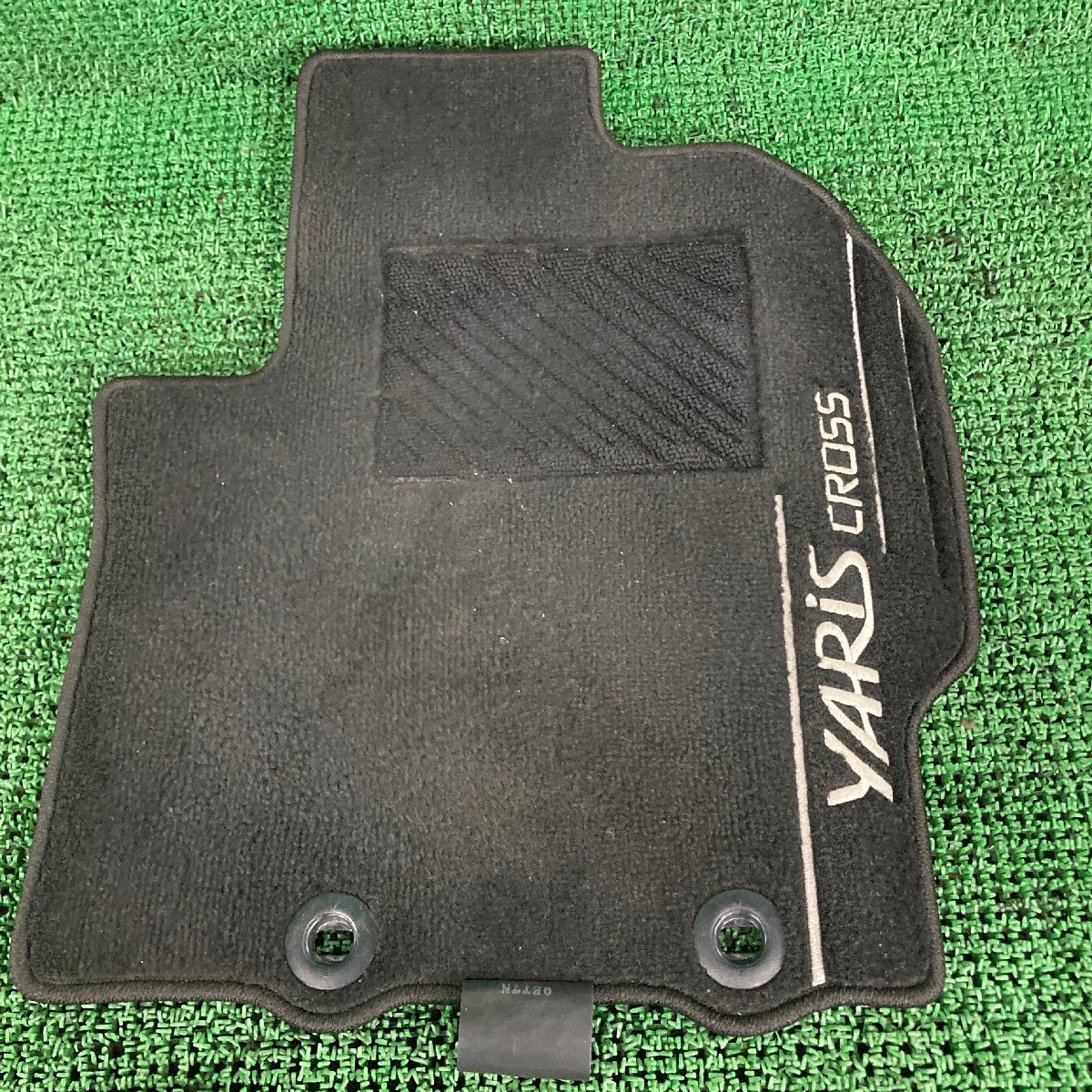 Yahoo!オークション - ヤリスクロス Z MXPJ10 フロアマット(W2726)