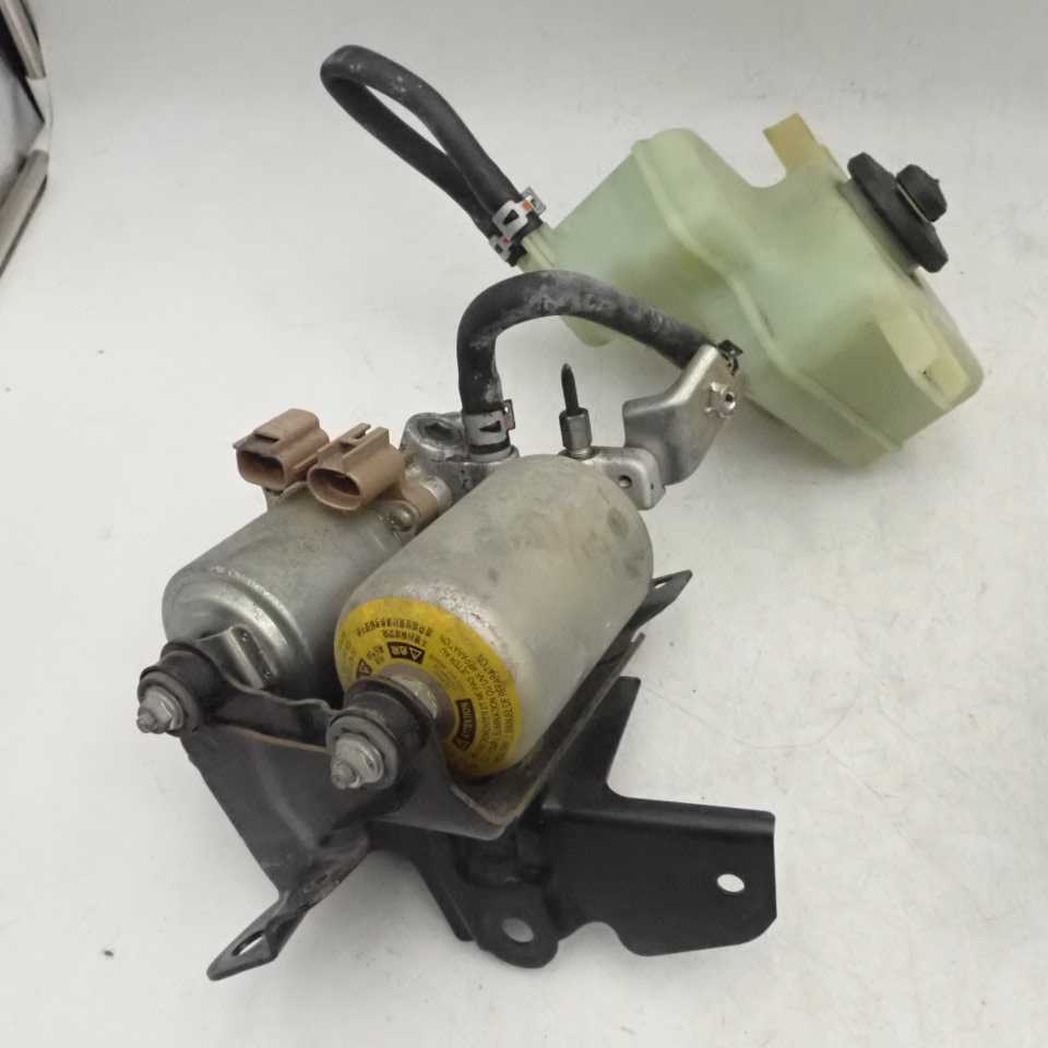 Yahoo!オークション - 平成24年 アクア NHP10 前期 純正 ブレーキマス...