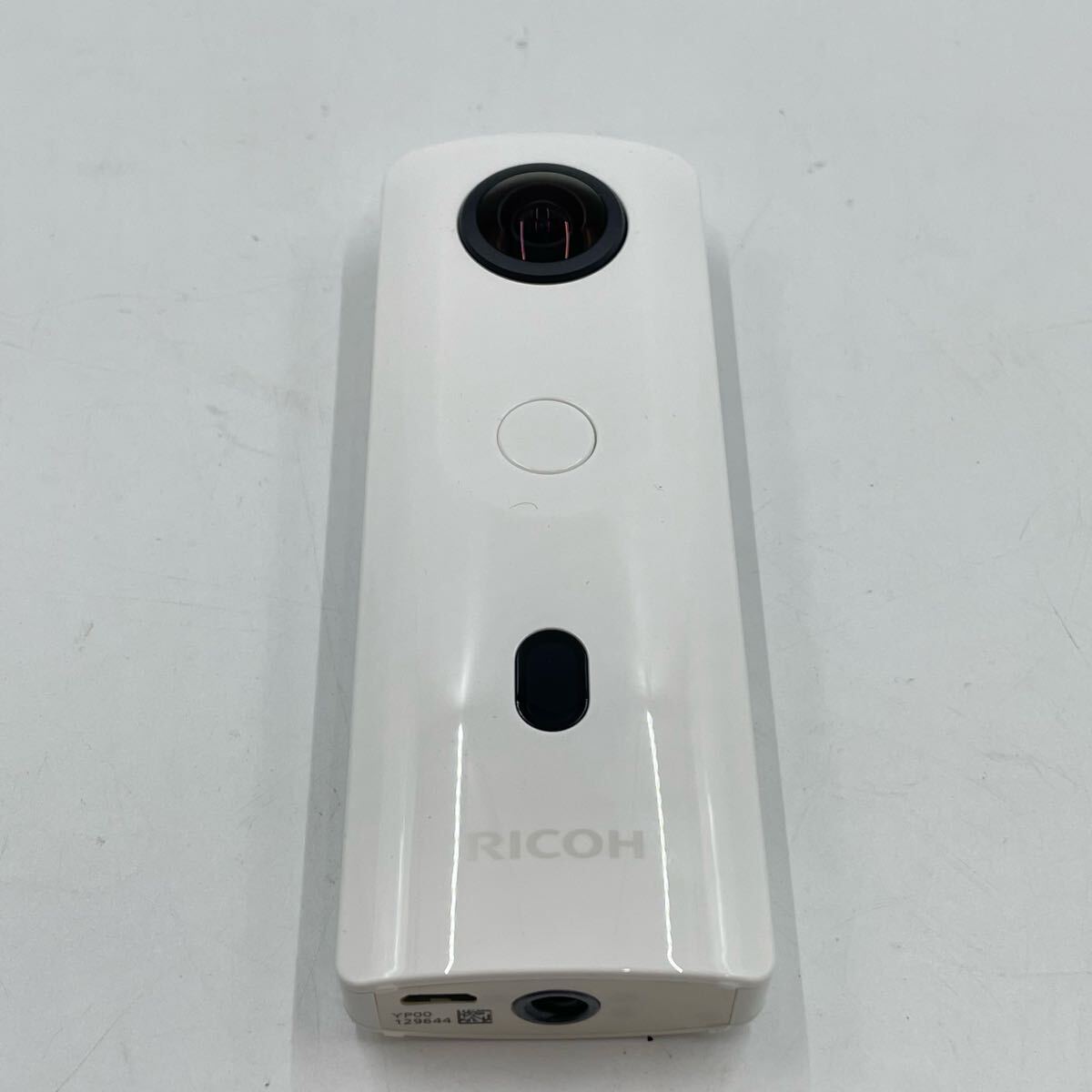 Yahoo!オークション - RICOH THETA SC2 R03030 ホワイト リコー White...