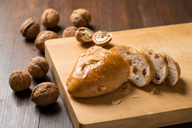 Yahoo!オークション - クルミ 生 2kg 世界美食探究 アメリカ産 LHP ナ...