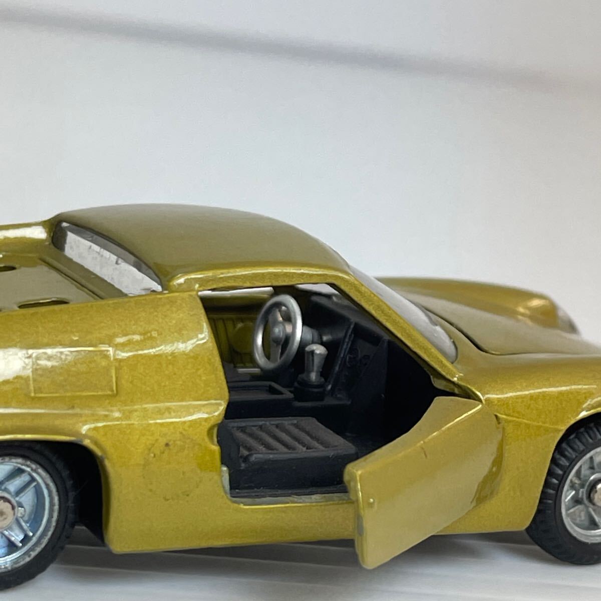 Yahoo!オークション - 【ミニカー】MEBETOYS メベトイズ 1/43 A39 ロー...