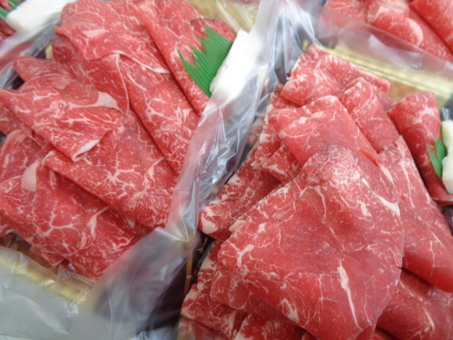 Yahoo!オークション - 千葉牛A5牝 超特肩肉＆モモ（コマ） 4kg （3...