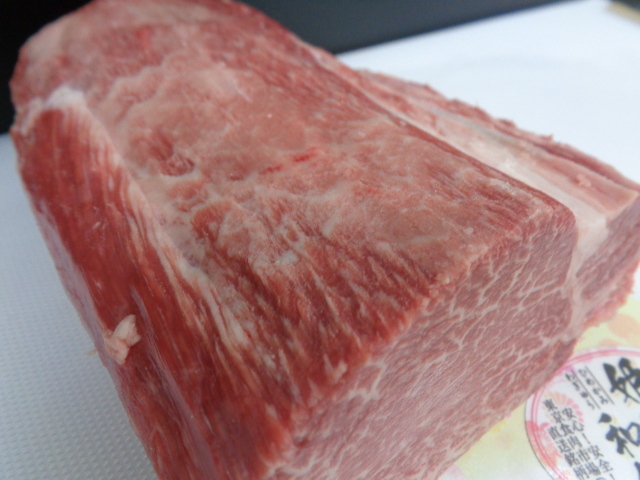 Yahoo!オークション - 姫神牛A5牝 超特シャトーブリアン 930g