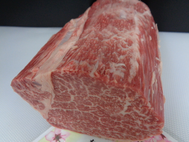 Yahoo!オークション - 姫神牛A5牝 超特シャトーブリアン 960g