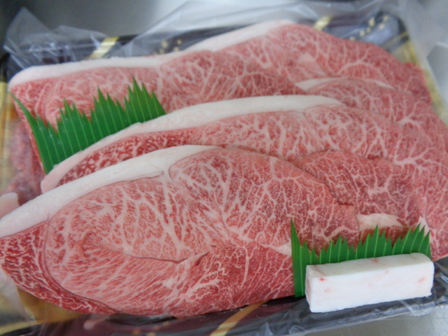 Yahoo!オークション - 姫神牛A5牝 超特肩肉（3種） 1 6kg （65）