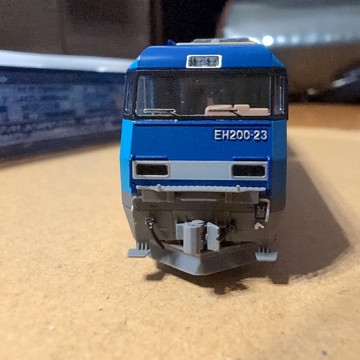 Yahoo!オークション - TOMIX EH200 電気機関車 9180