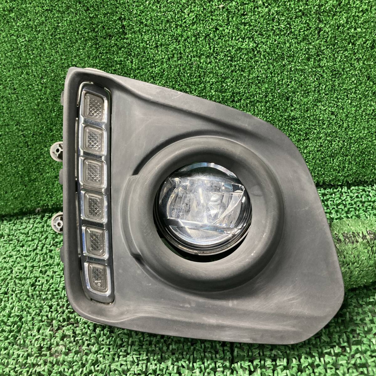 Yahoo!オークション - スペーシア MK42S XS 右 フォグランプ デイライ...