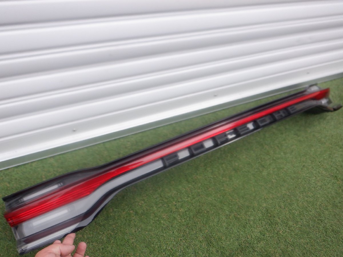 Yahoo!オークション - ポルシェ純正 95B マカン 後期 LED テールライト...