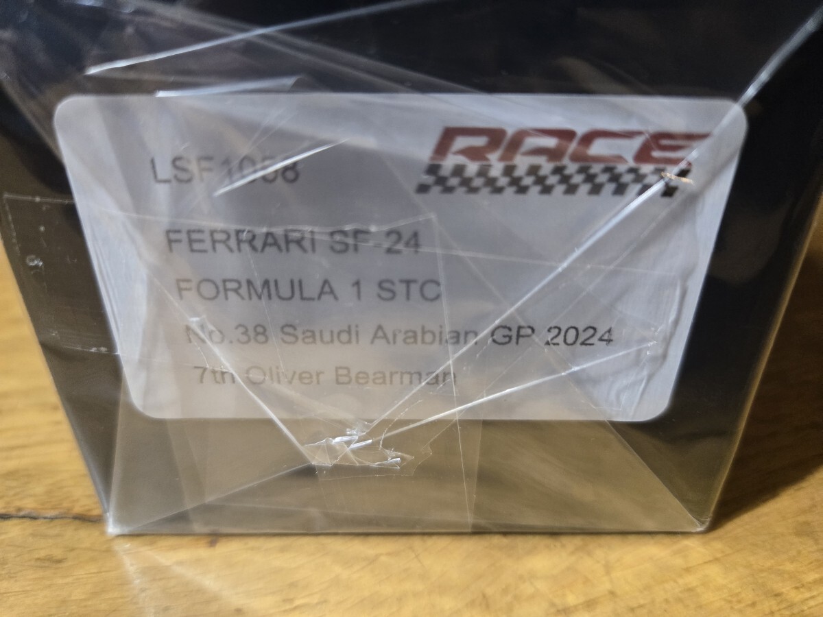 Yahoo!オークション - 1/43 ルックスマート フェラーリ SF24 ベアマン ...