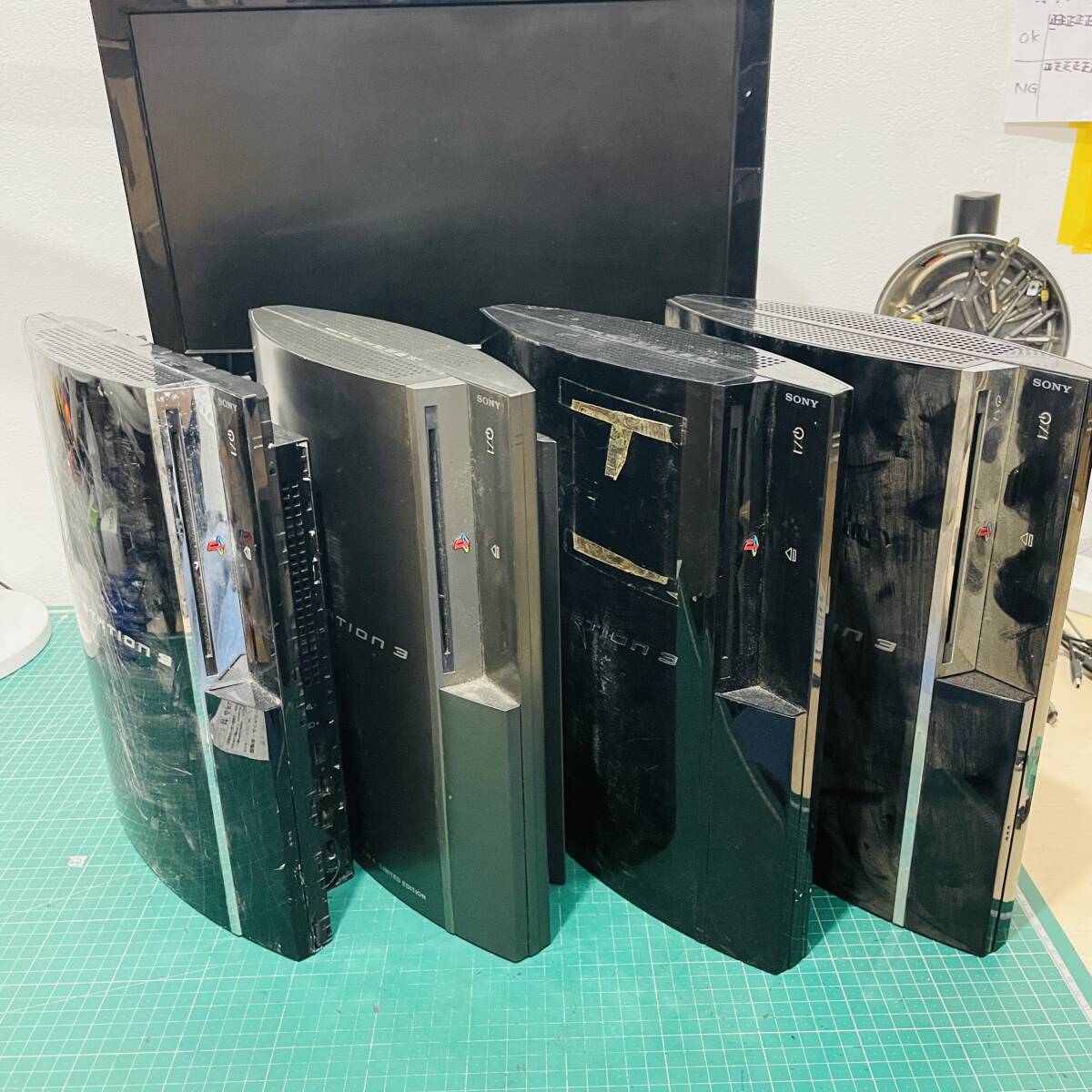 Yahoo!オークション - (佐)K99【4台まとめ】PS3 初期型 本体 まとめ ソ...