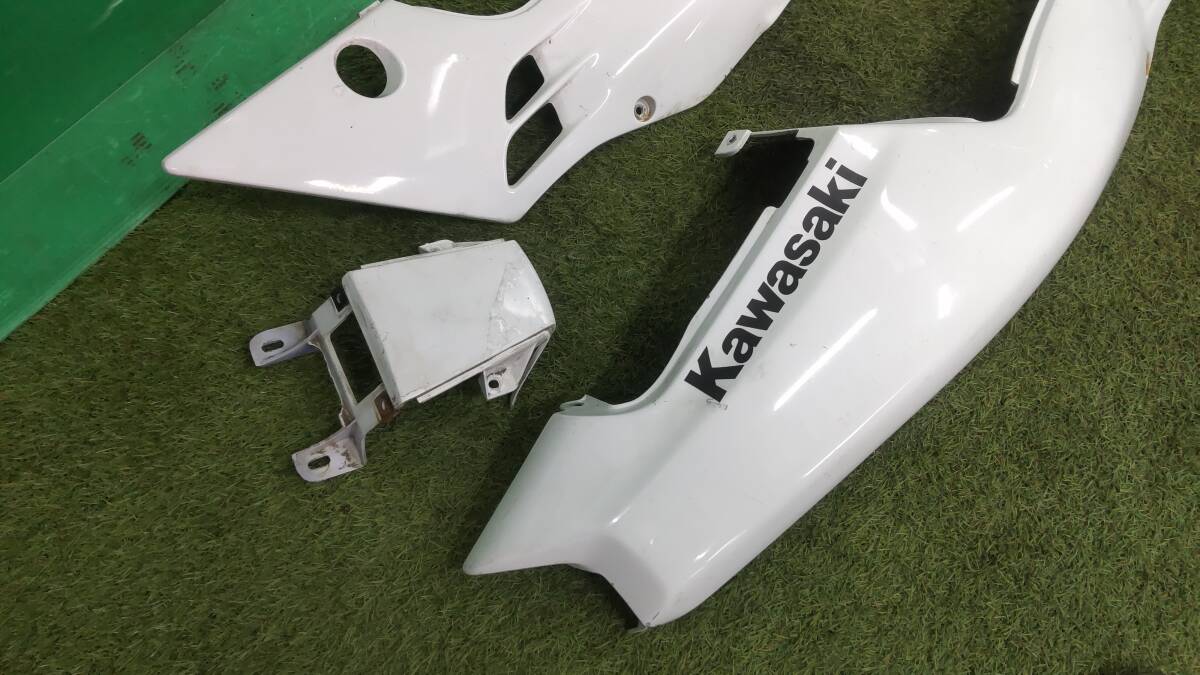 Yahoo!オークション - カワサキ ZXR 250 C サイド シート テール カ...
